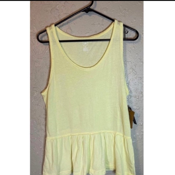 Urban Rebel | Tops | Nwt Womens Urban Rebel Yellow Tank M | Poshmark